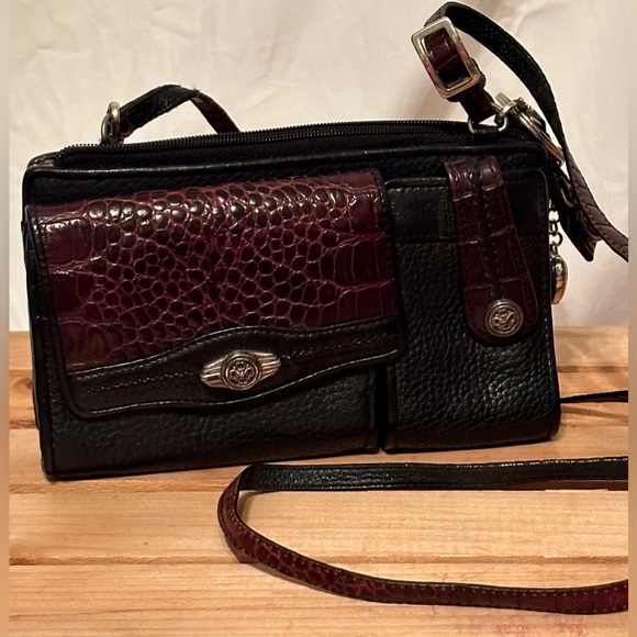 Brighton | Bags | Brighton Small Crossbody Black Leather Brown Croc ...